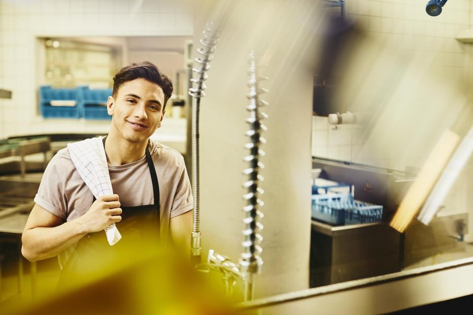 Working as a Catering Assistant | Randstad UK